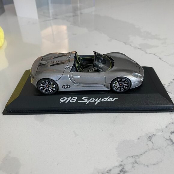 Porsche Design | Other | Minichamps Porsche 98 Spyder Size 143 Wap 20 ...